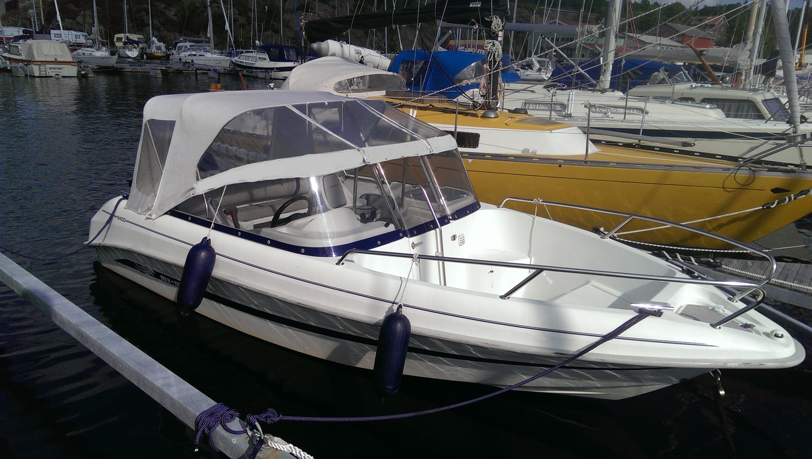 Monark 690 2-bågs - Henricssons Båtkapell